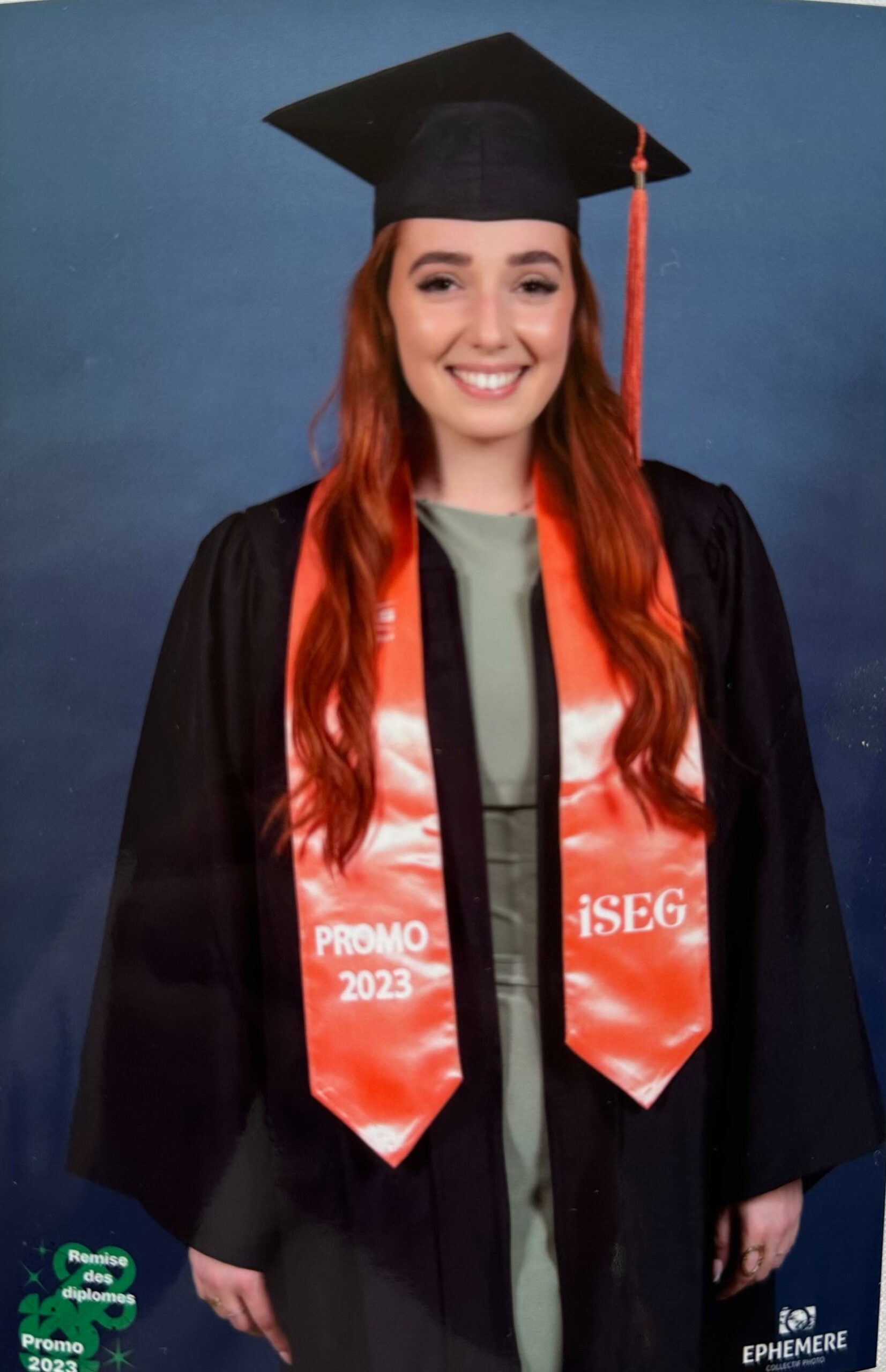 Découvrez Hemrex, spécialiste des tenues de diplôme et goodies